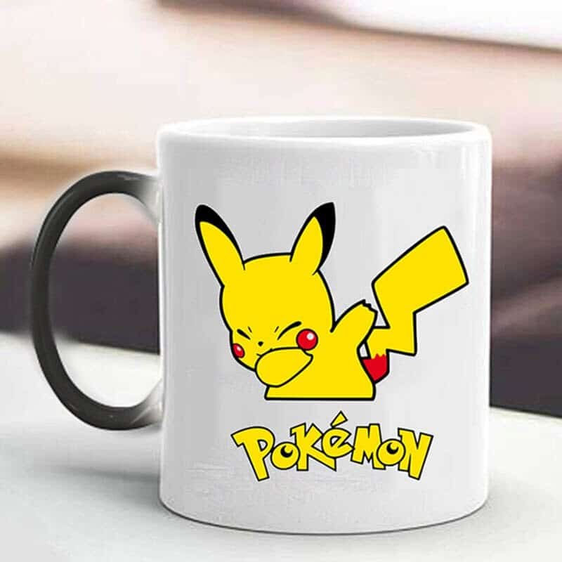 Mug Pokémon Pikachu Dab • La Pokémon Boutique